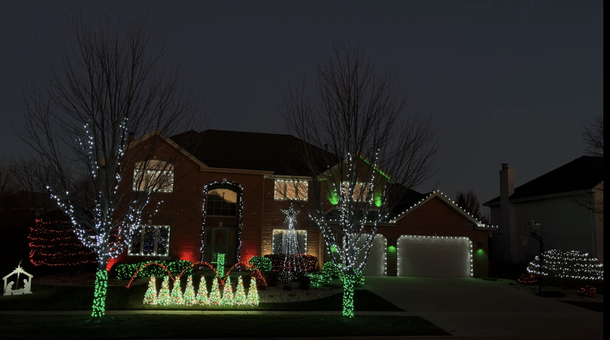 Best Christmas Lights in Naperville IL in 2026
