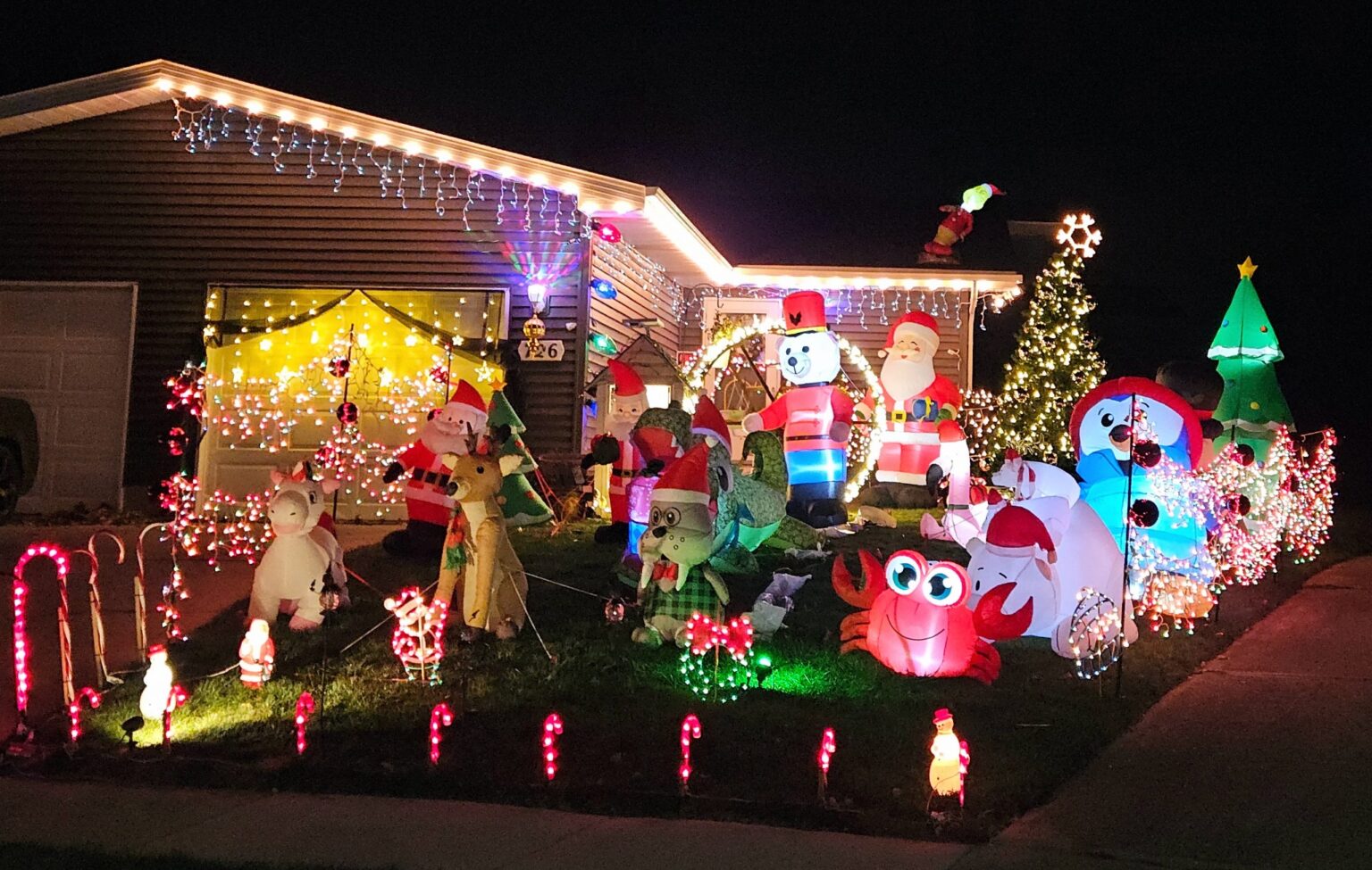 Best Christmas Lights in Naperville IL in 2026